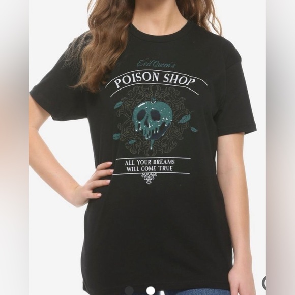 Disney | Tops | Nwt Disney Villains Evil Queen Poison Shop Tee ...